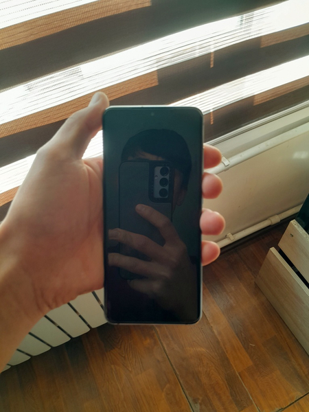 Samsung s20 5g ideal holatda