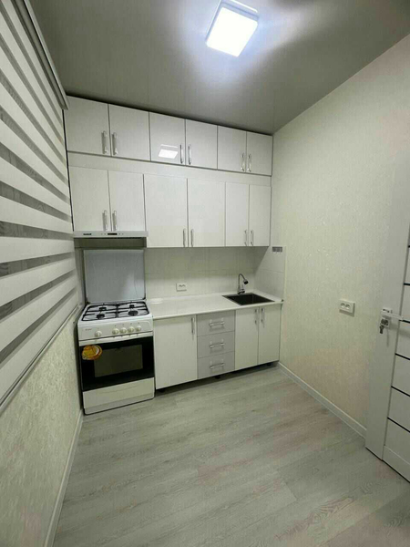 谷 128240 谷 Chilonzor tumanida kvartira sotiladi [42 м²]