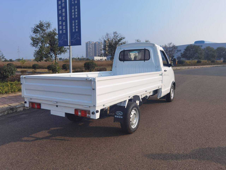 Чанган новый модель 1.6L