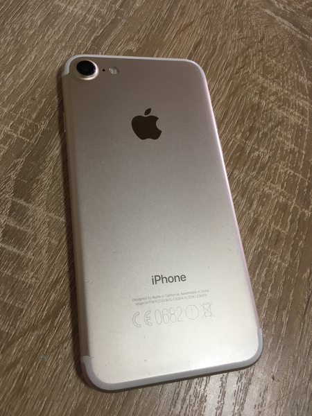 Ayfon 7 128 gb Sotiladi