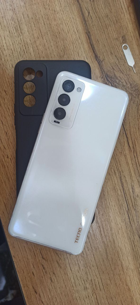 Techno 6/128 GB yaxshi telefon