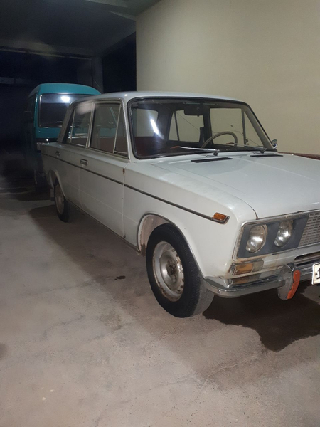 Jiguli.       2103