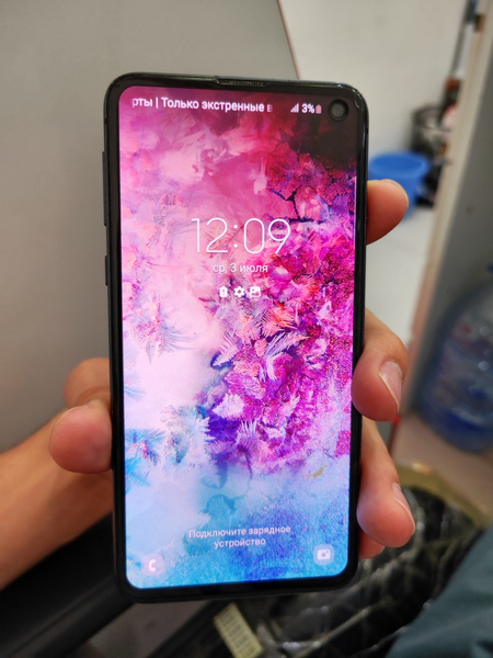 Samsung S10E.   Juda Arzon