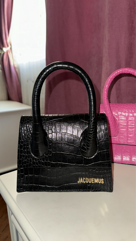 Сумочки Jacquemus