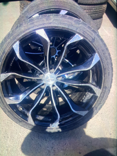 Bmw fasonli diska 245/40/20