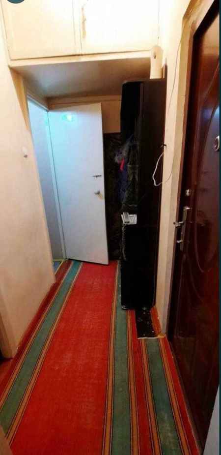 Feruza Kvartira sotiladi 1/3/4 balkon 1,5x3 ipoteka xizmatlari mavjud