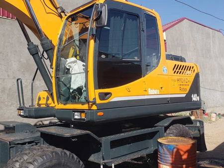 Ekskavator Hyundai 140 tali sroʻcni sotilvoti