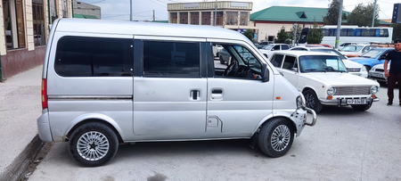 Dongfeng mashenasi sotiladi