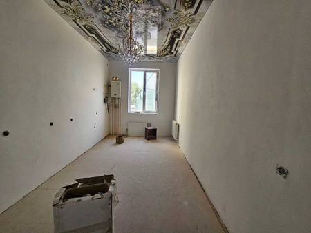 1 xonali 60m² 1-qavat sotiladi