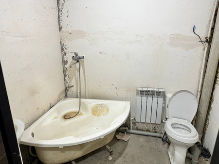 Продаётся 2х комнатная квартира 82кв.м². На 5-этаже ор: 5-микрораён А.