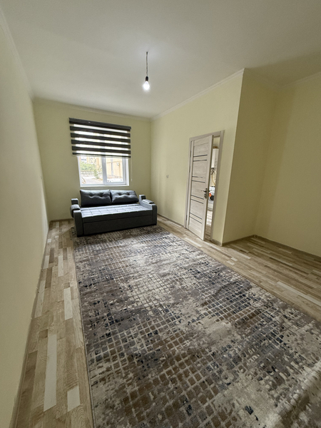 Arenda Sergili Yangi xayot 3 A 3 metro bekati yonida 1 xona