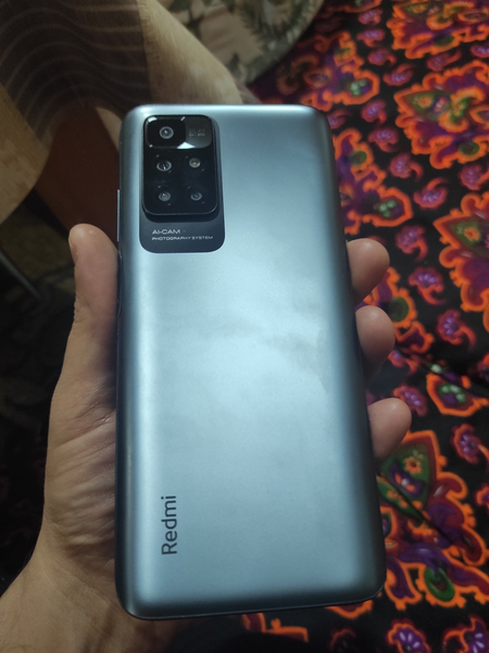 Redmi 10 4/128 срочно продается