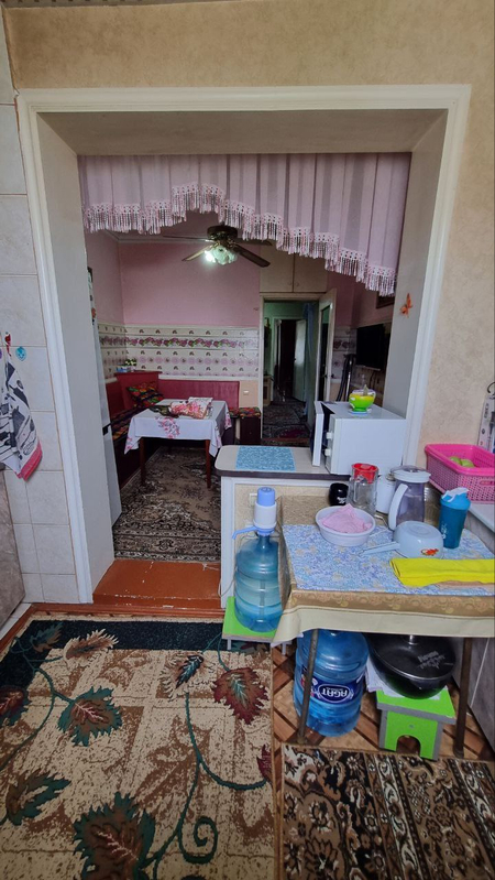 Продаётся 4-х комнатная квартира в Сергели 7