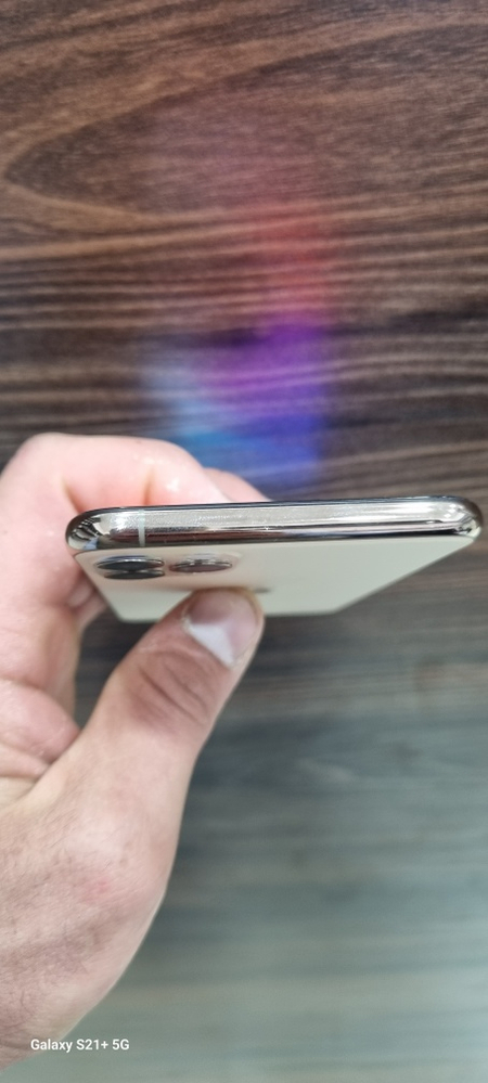 Iphone 11 pro max gold