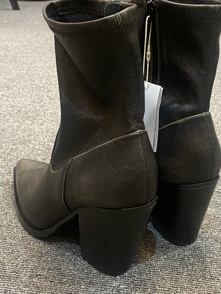 Ботинки Stradivarius из Испании