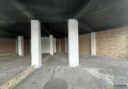 Сдается нежилой 215м² Шайхантахурском районе   (J 1114)