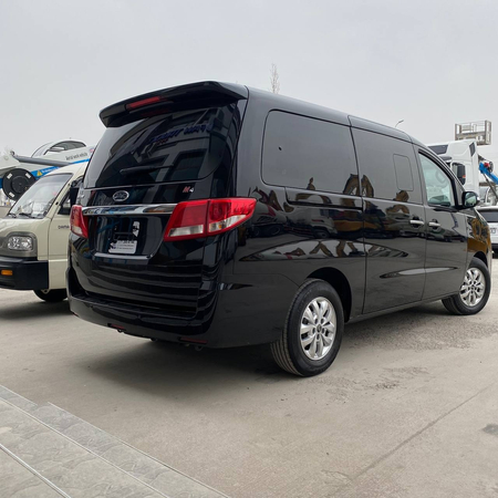 JAC M4 A/T. Avtosalonımızda bar