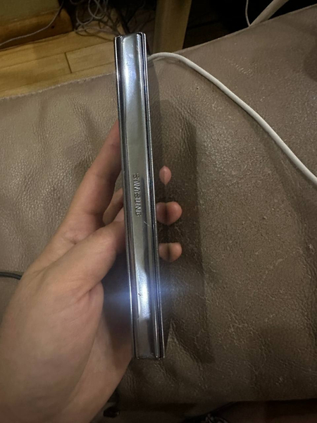 Продаю телефон Galaxy Z Fold 4