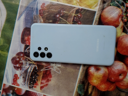 Samsung a13 sotiladi holat yangide