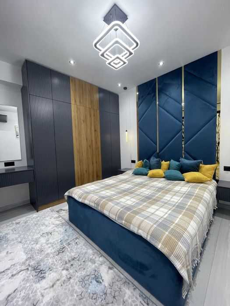 ЦУМ • Космонавты • 2 -комн • 80 м² • этаж 2/9 • [КА:021]