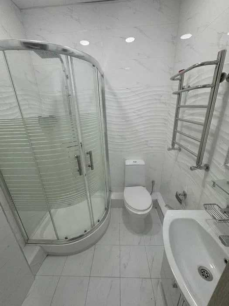СРОЧНО! Метро Шахристан, 3 комнатная с ремонтом меб+тех, 85м2