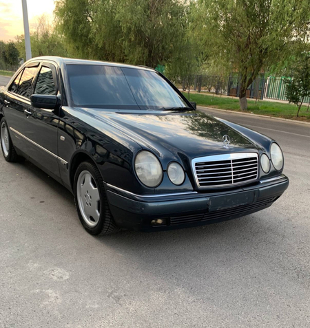 Срочно продаётся W 210 Mercedes benz! Мерседес бенз краска родная!
