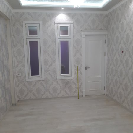 Samarqand bóylab eshik órnatamiz