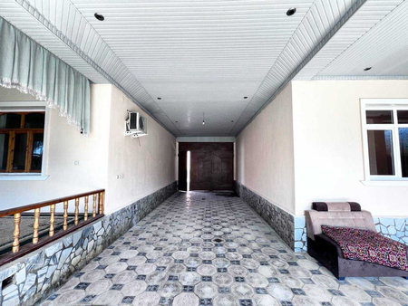 UY sotiladi  kengroq maydoni