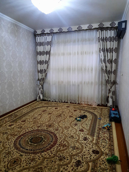 Продаю свою 2/5/5 квартиру в Юнусабад