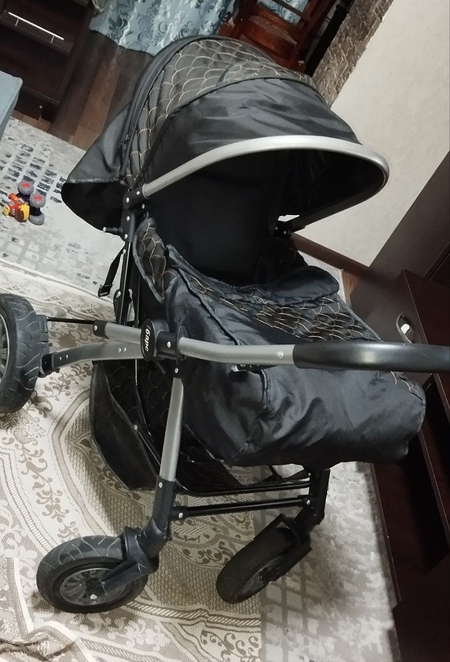 Детская коляска 