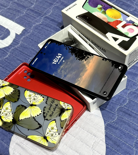 SAMSUNG      A 51