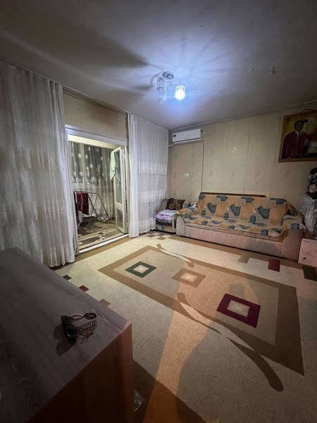 2/4/9 Франция зал 5*5 60м2 68500