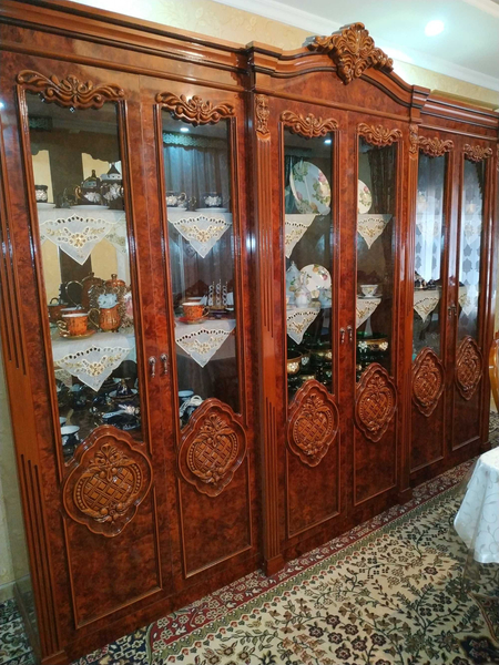 Мебель для гостиной стенка горка