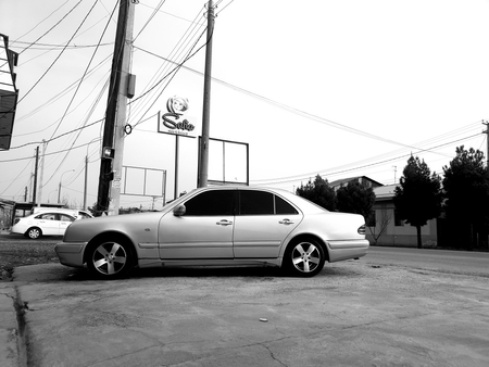 W210 mersedes benz