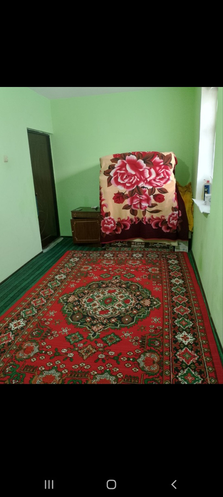 2 xonali 3 qavatda Abbos apteka oldida