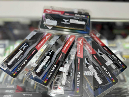 Оперативные памяти ddr5 Teamgroup T-Force delta RGB DDR4 2x8gb 3200