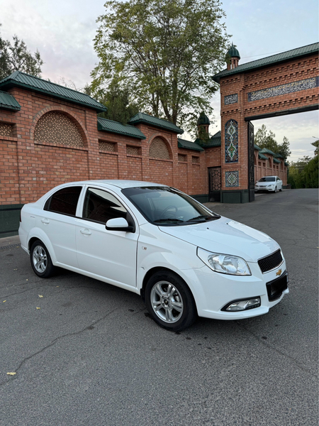 Nexia3 2022 sotiladi