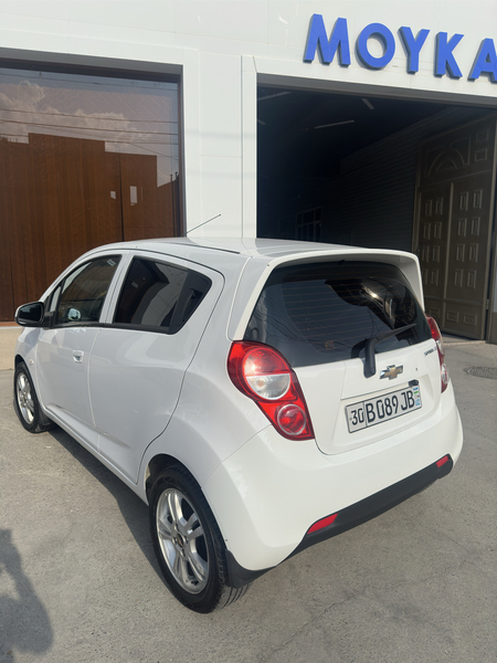 Spark sotiladi 2 poz