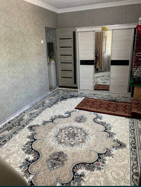 Продается Чилонзор-23 КВ 1/5/5 балкон 2/3