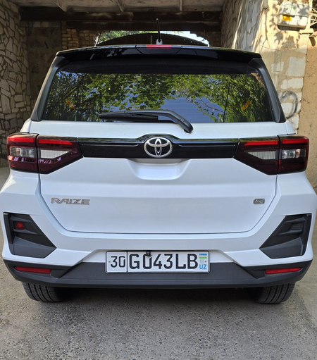 Toyota reize  0.998 cm3