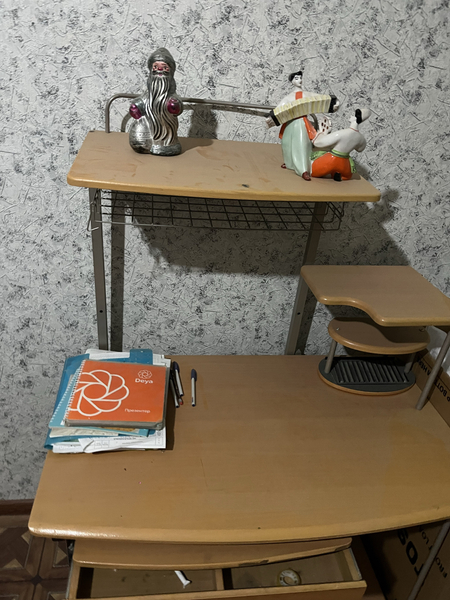 Стол компьютерный