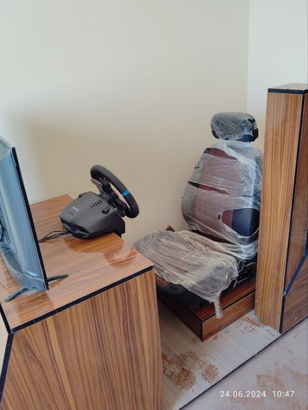 Avtotrenajor sotiladi
