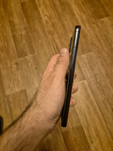S 22 plus 8/128gb. Snapdragon 8 gen 1