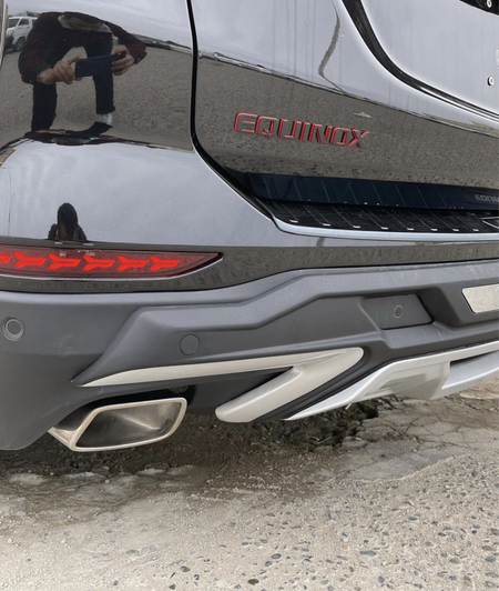 Equinox oldi orqa spoler