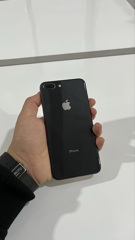 Iphone 8+ plus 64 gb