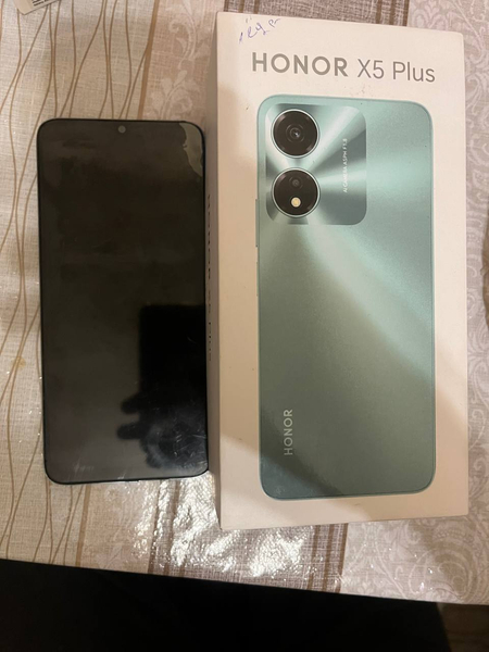 Смартфон HONOR X5 plus 64 Гб цвет искрящийся зеленый