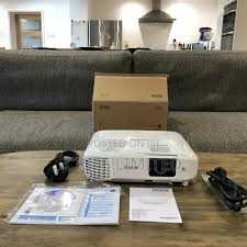 Проектор Epson EB-E20