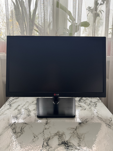 Монитор LG 22EN33S, 1920x1080, 75 Гц, TN