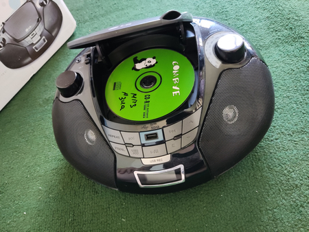 Магнитофон LG SB16