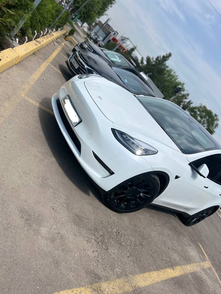 Продаётся Tesla model Y  Long range, DUAL motor  2021 год Американка